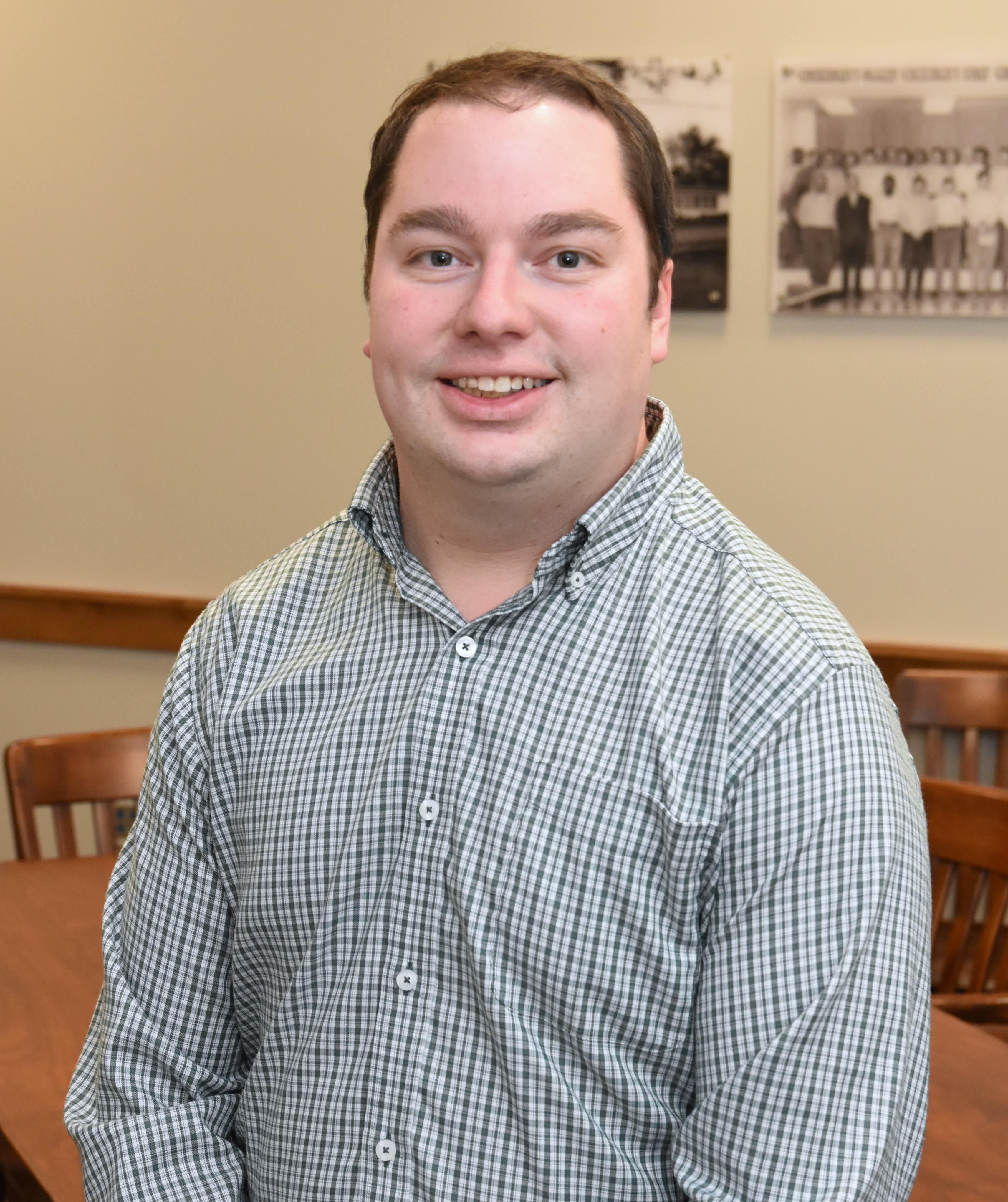 Thriving Under 30 | UWG